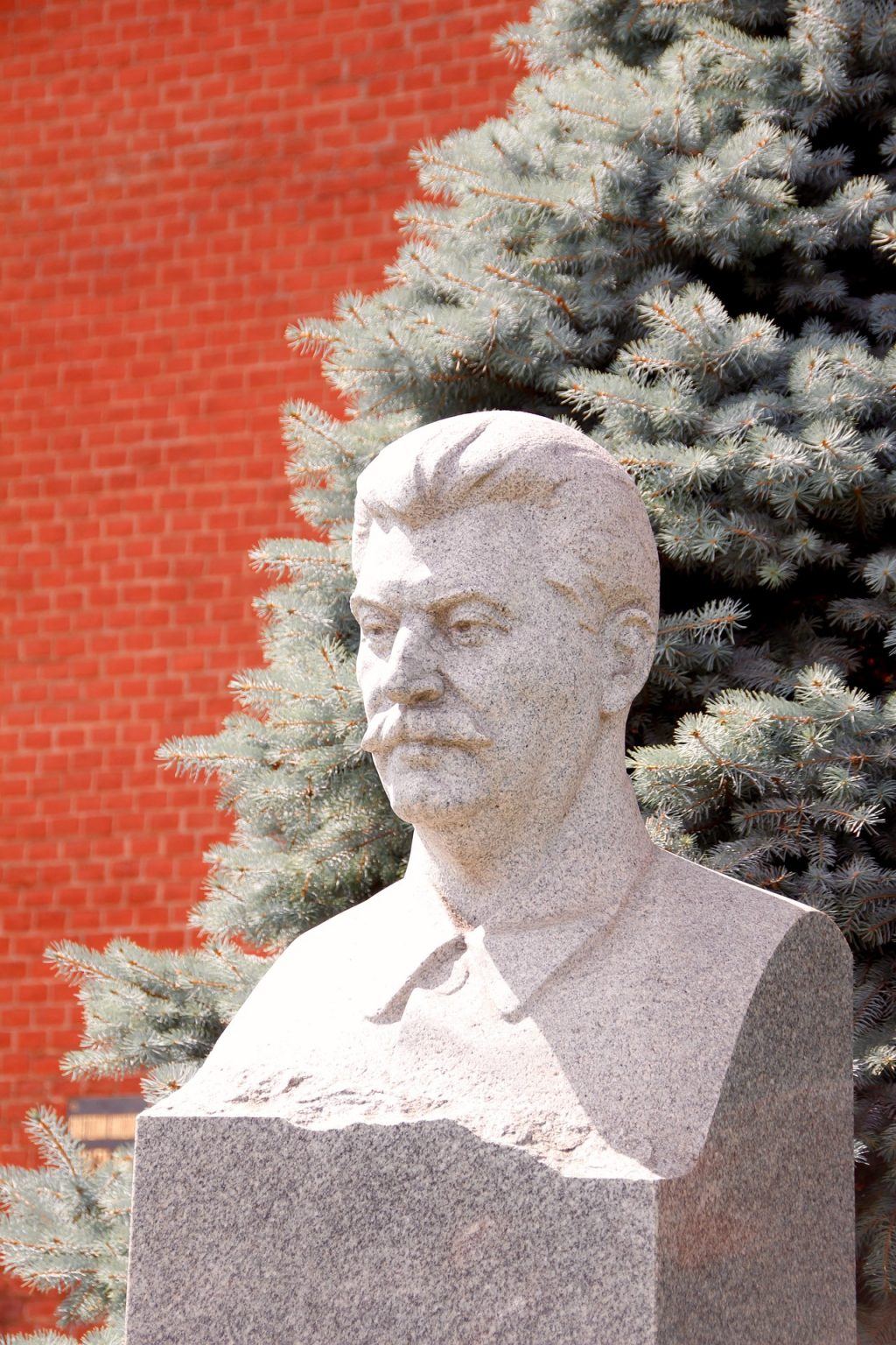 Stalin’s Final Hours: Abandoned on the Floor as Fear Paralyzed the ...