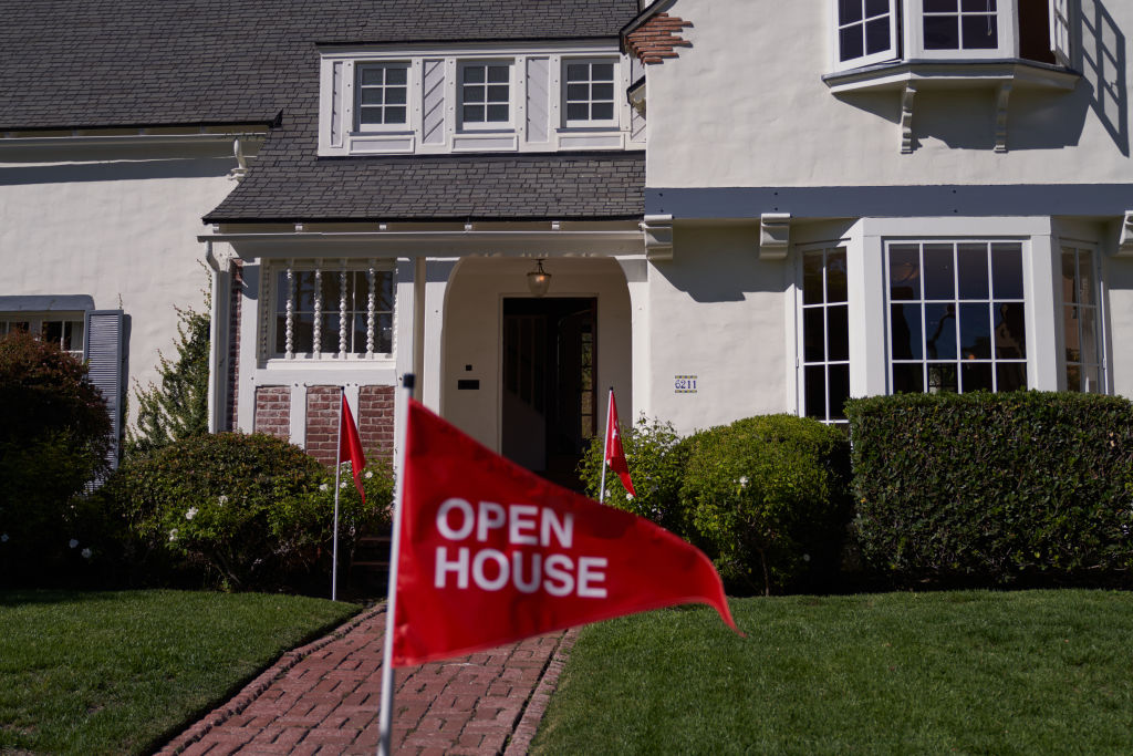 US Existing Home Sales Slide Again in September - Vision Times