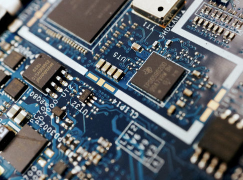 China’s Chip Production Faces Risk Amid Japan’s Photoresist Dominance ...