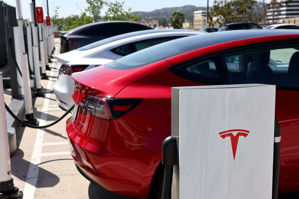 Thieves Steal Cables From EV Charging Stations as Copper Prices Rise ...