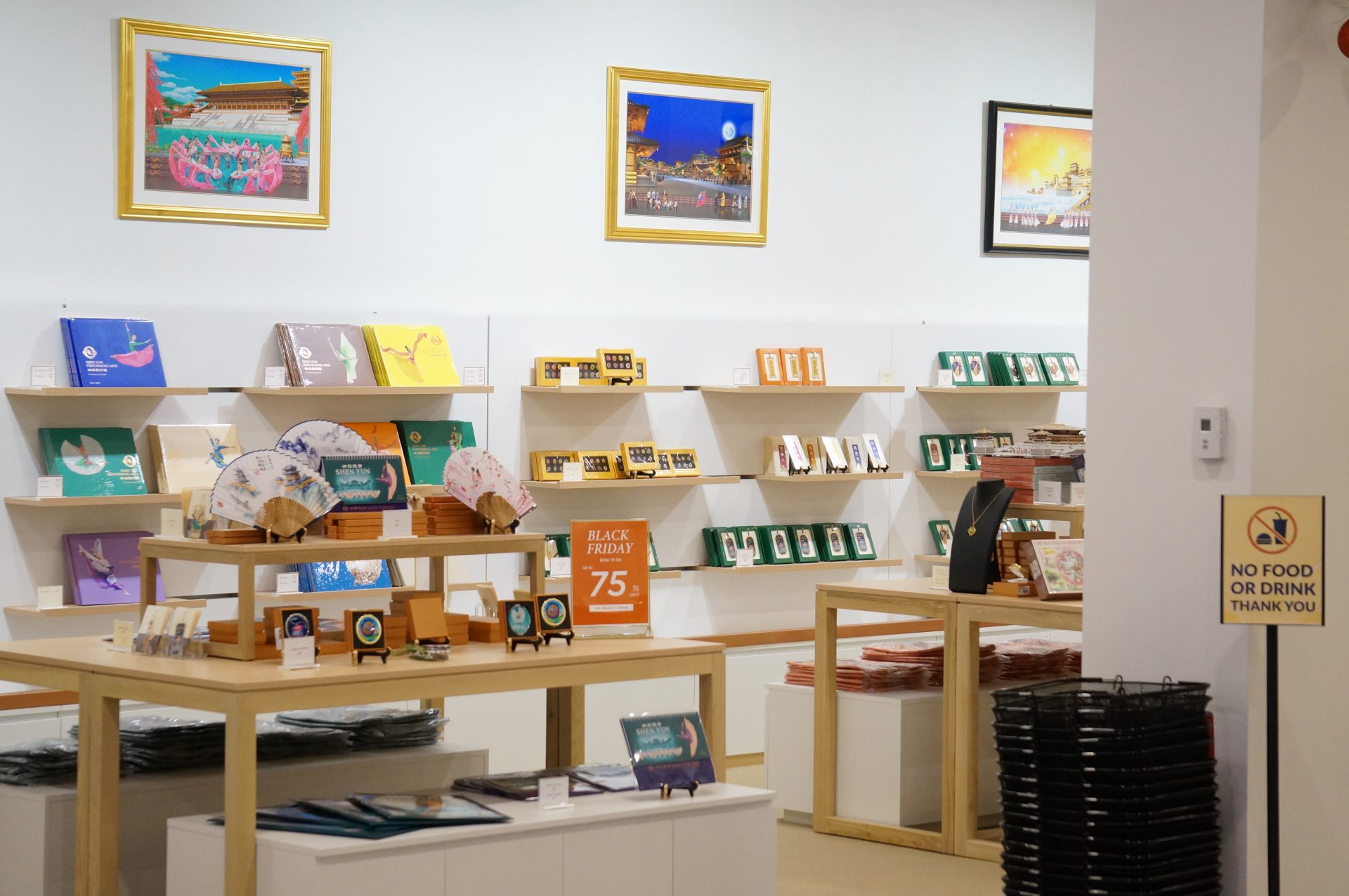 ‘Timeless treasures await you’: New Middletown Department Store ...