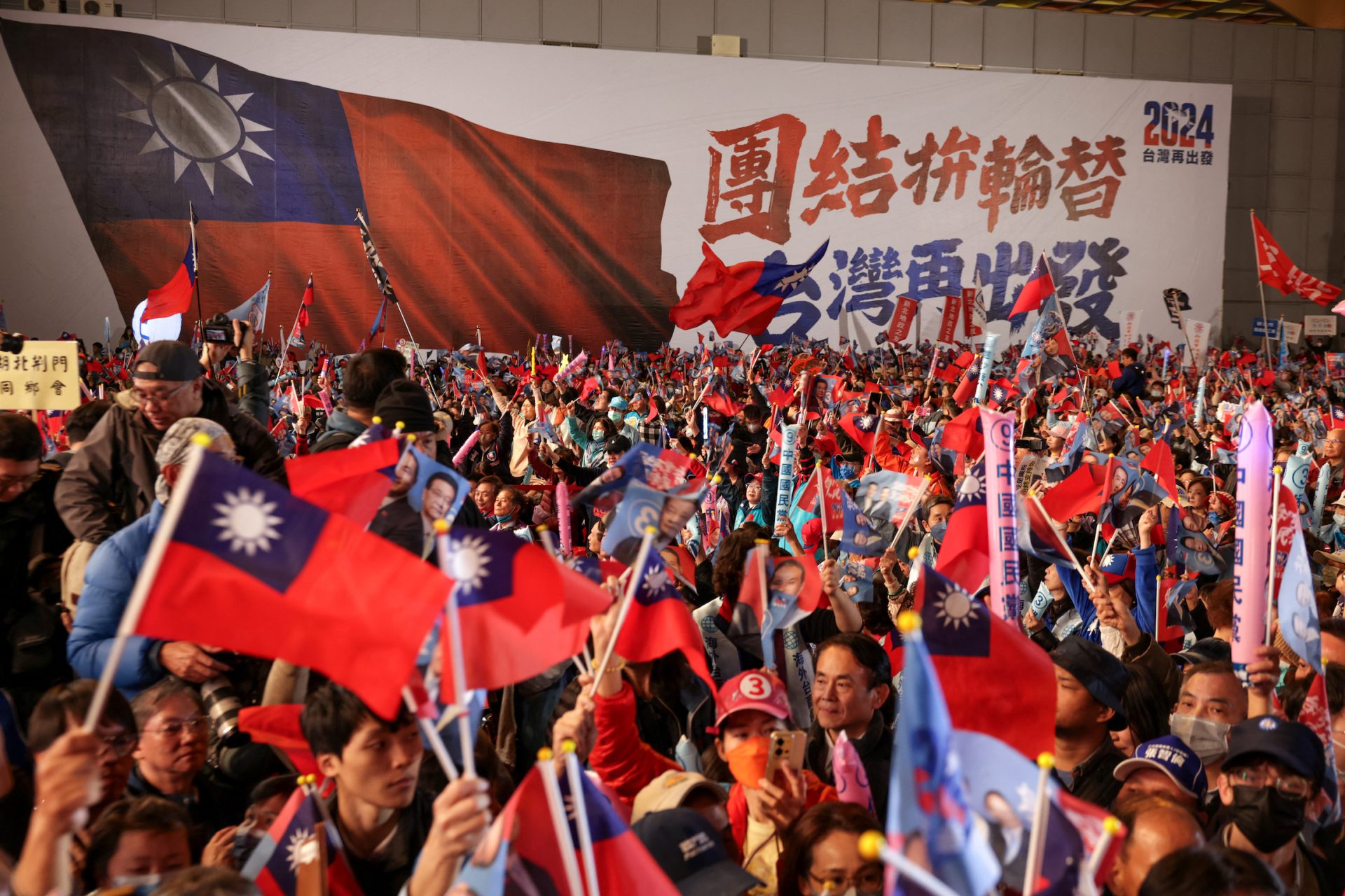 New Taiwan Polls Show Strong 'Pro-US' Sentiment and Majority Ready to ...