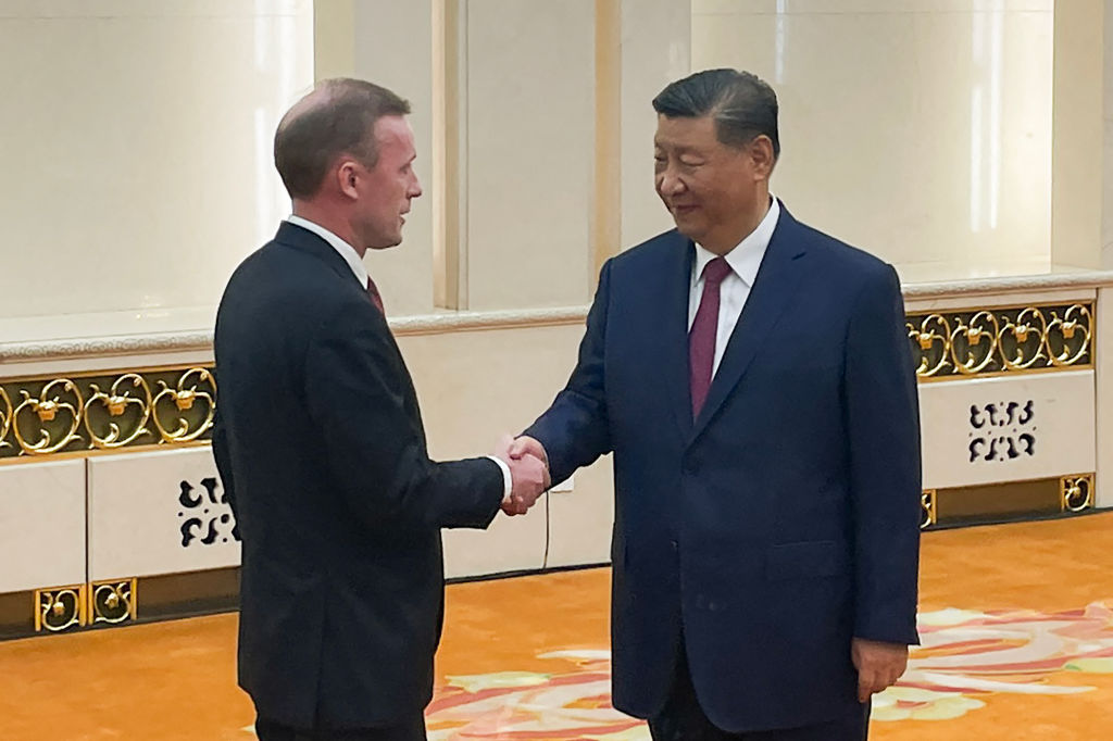 Jake Sullivan Meets With Xi in Rare Meeting as Washington Navigates ...
