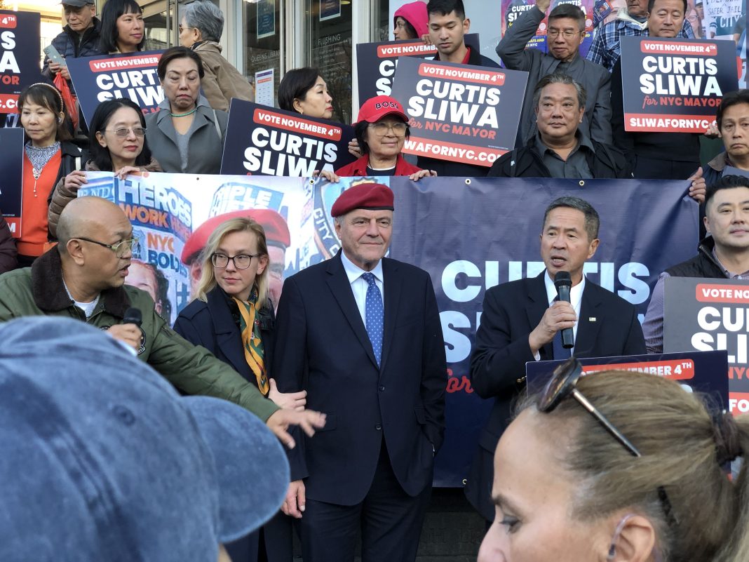 New York City’s Asian Community Comes Out for Curtis Sliwa - Vision Times