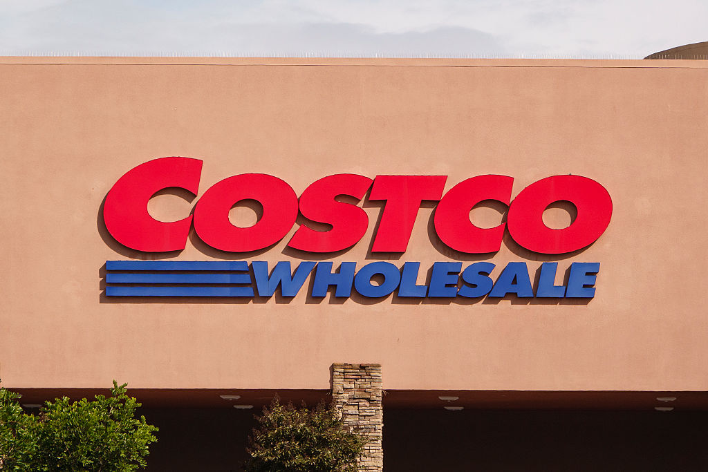 How Costco Keeps Prices Low—and Why Its Membership Model Reshaped ...