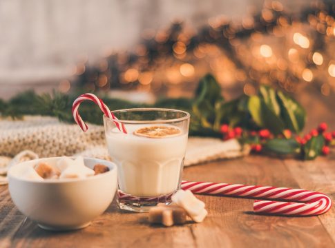 How The Candy Cane Became an Internationally Recognized Symbol of ...