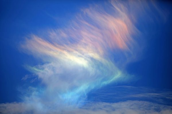 What Is a Fire Rainbow? Rare Circumhorizontal Arc Sightings Across ...